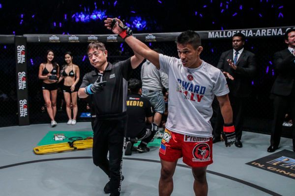 Edward Kelly Must Defeat His Hero To Advance In His Career - ONE ...