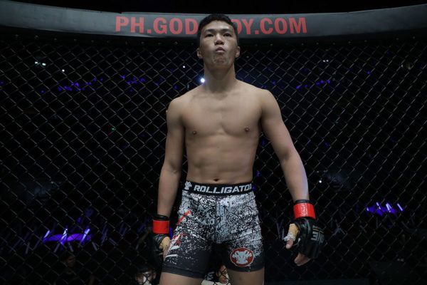 How Losing A Childhood Dream Led Peng Xue Wen To The Cage - ONE ...