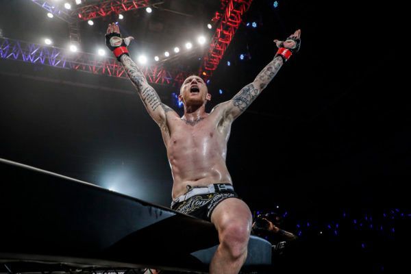 Three Years After Chance Encounter, Compton Faces Legendary Holzken ...