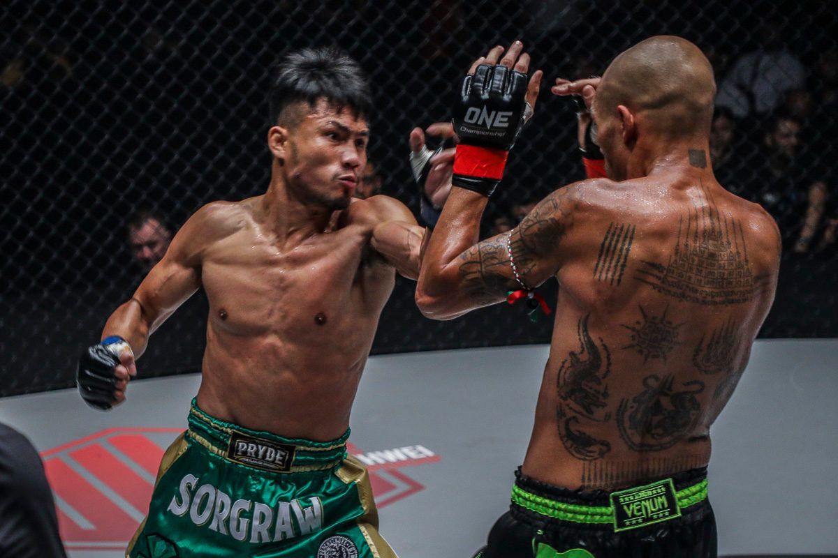 Sorgraw Petchyindee Academy Defeats Samy Sana By Decision - ONE ...