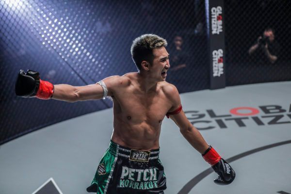Petchmorakot’s Earns Highlight-Reel Knockout With Incredible Elbow ...