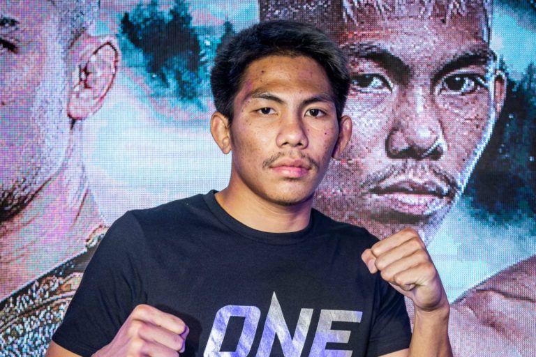 How Petchdam Helped Lift His Family Out Of Poverty Through Muay Thai ...