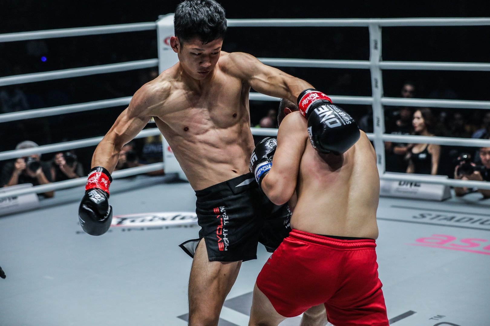 Hiroki Akimoto Holds Nothing Back In Victory Over Kenny Tse - ONE ...