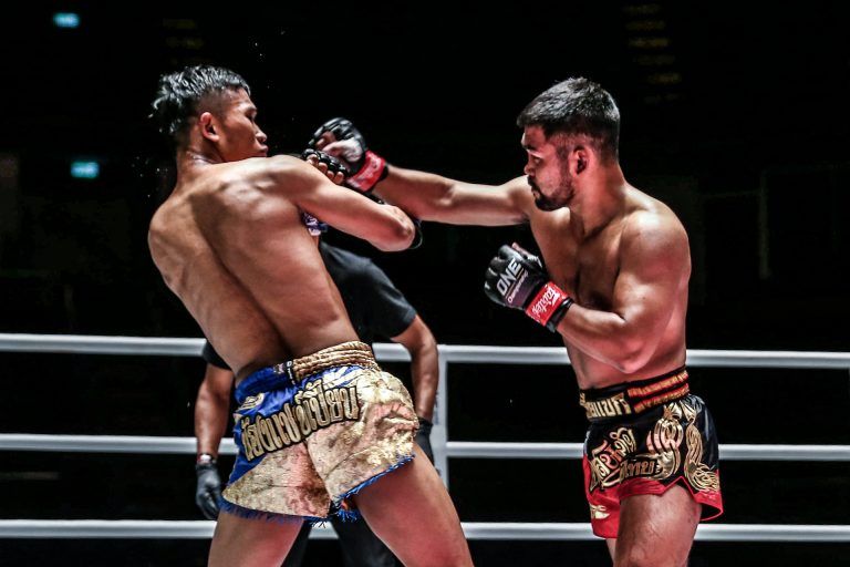 Rodlek Defeats Kulabdam, Earns World Title Bout With Nong-O - ONE ...