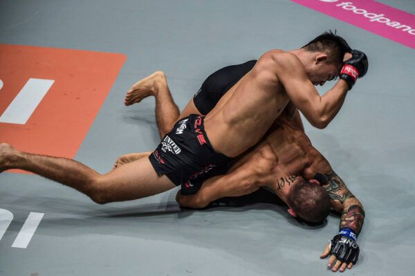 Lee Finishes Lapicus In First ONE Lightweight World Title Defense - ONE ...