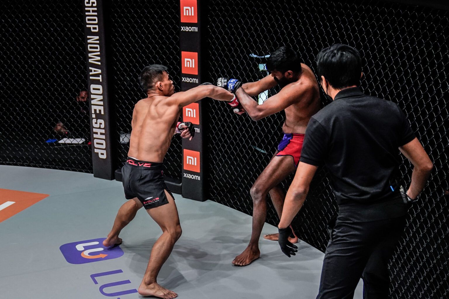 Eko Roni Saputra’s Creativity Earns Him Another First-Round Submission ...