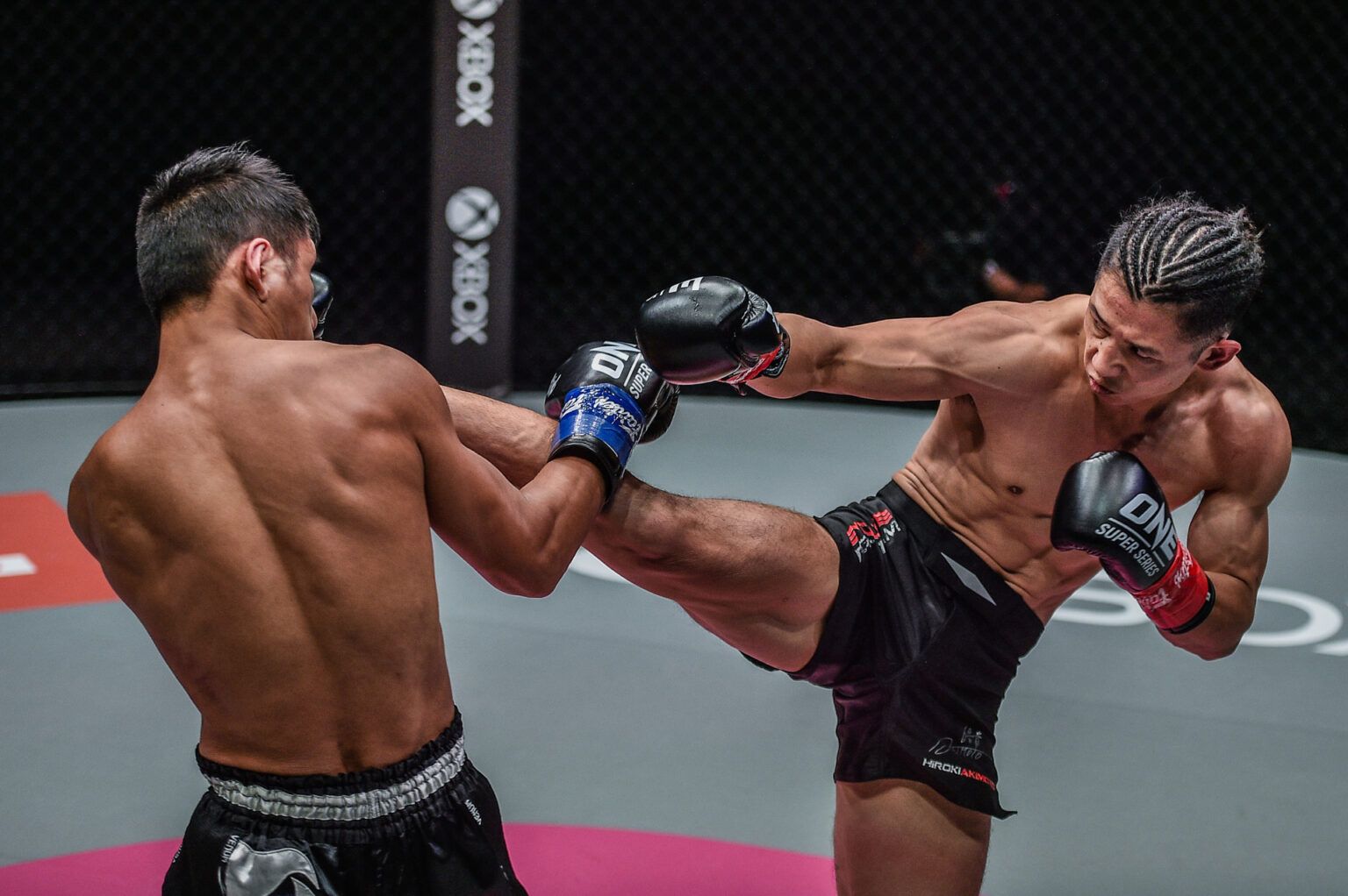 Hiroki Akimoto Narrowly Bests Zhang Chenglong In Kickboxing Thriller ...