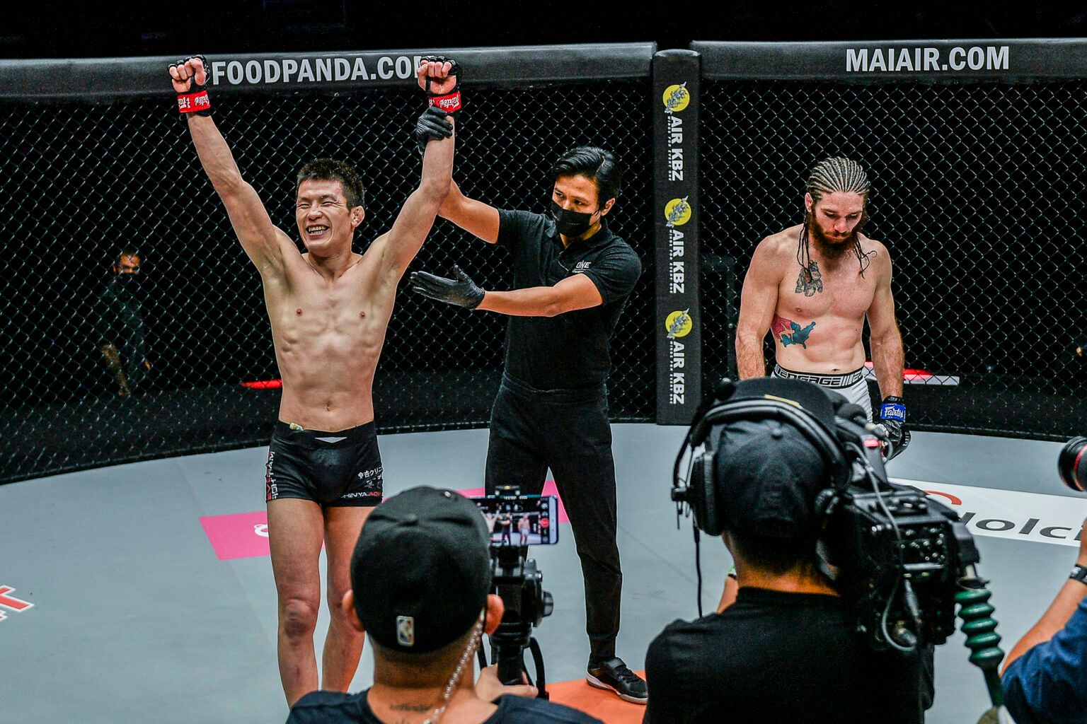 Aoki Electrifies Singapore With Record-Setting Submission Of Nakashima ...
