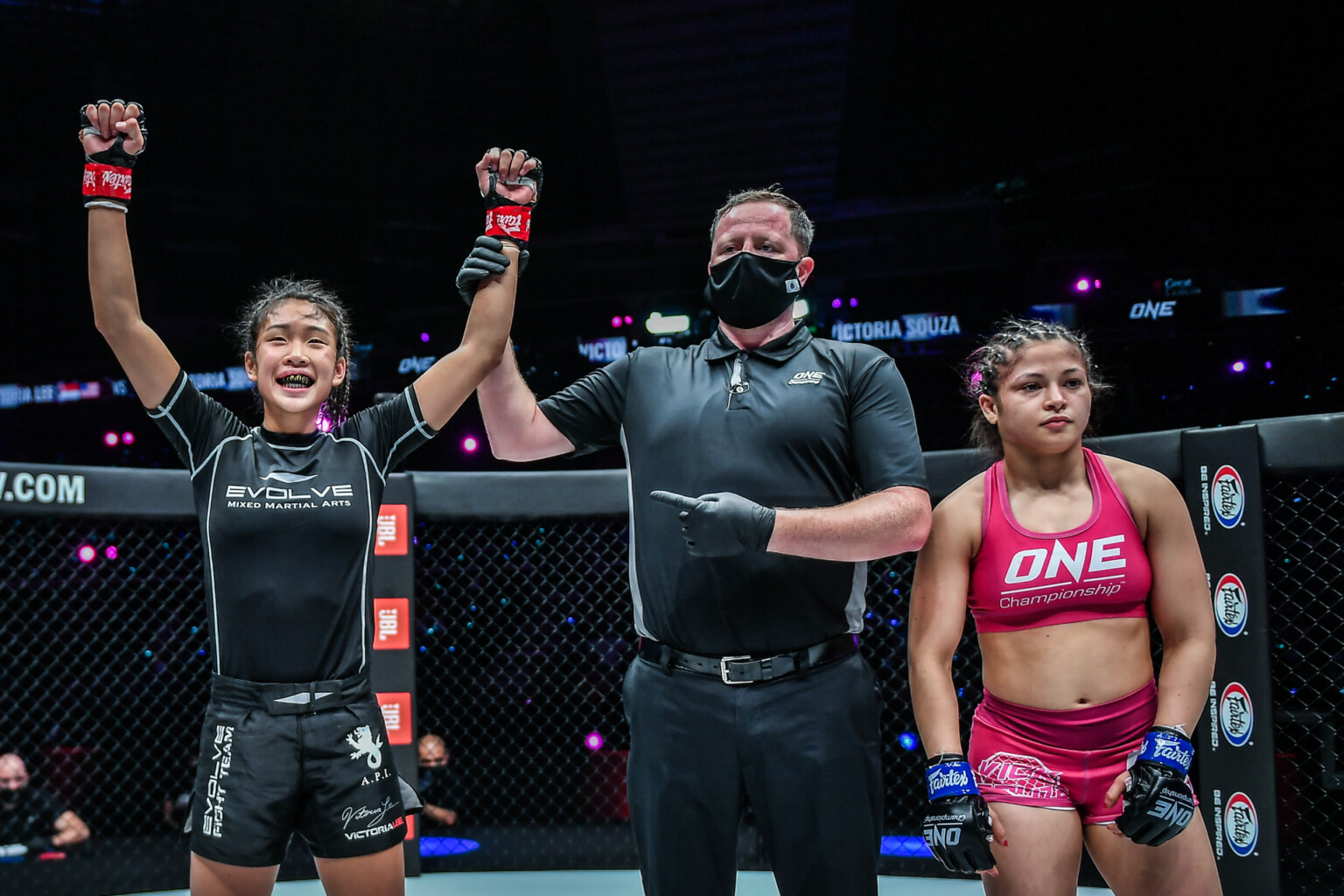Victoria Lee Remains Unbeaten With TKO Win Over Souza