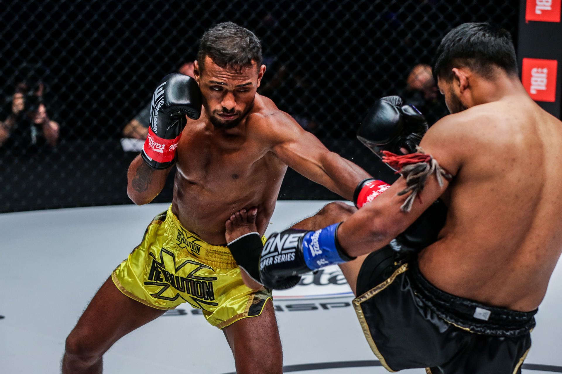 Felipe Lobo Outstrikes Rodlek For Second Consecutive Upset Win