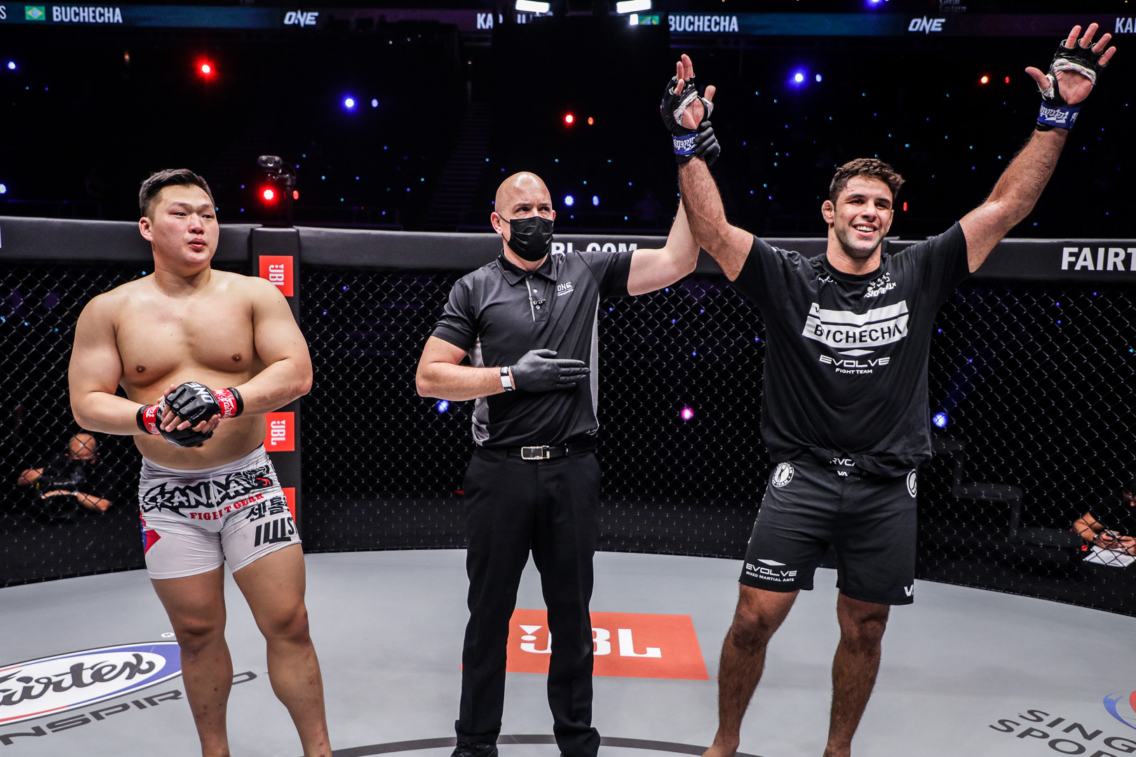 Buchecha Stays Unbeaten In MMA With First-Round Submission Of Kang