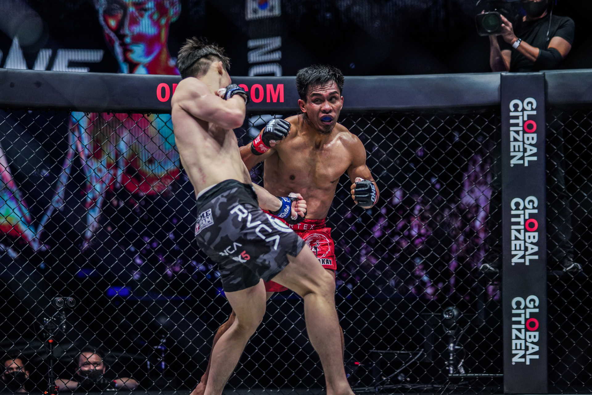 Kwon Won Il Shuts Belingon Down With Second-Round Body Shot