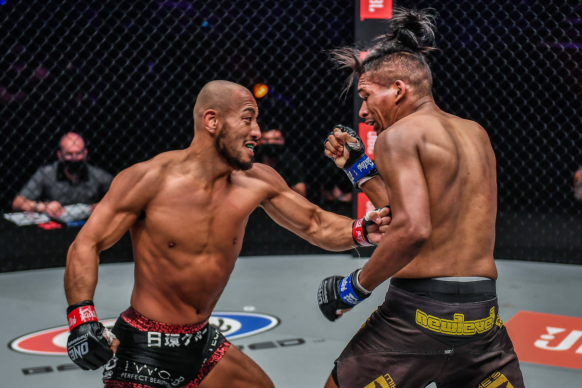 Hiroyuki Tetsuka Finishes Edson Marques With Third-Round KO