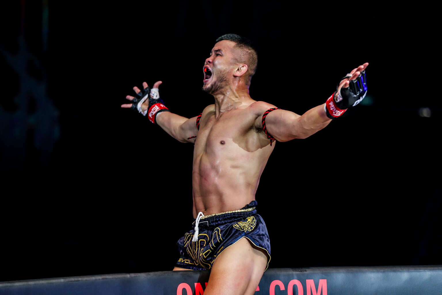 3 Straight Knockouts That Prove Muay Thai Legend Nong-O Is At His Peak ...