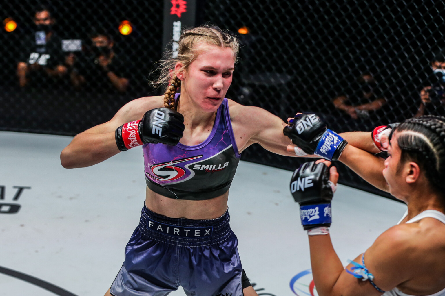 Smilla Sundell Vs. Allycia Hellen Rodrigues: 4 Keys To Strawweight Muay ...