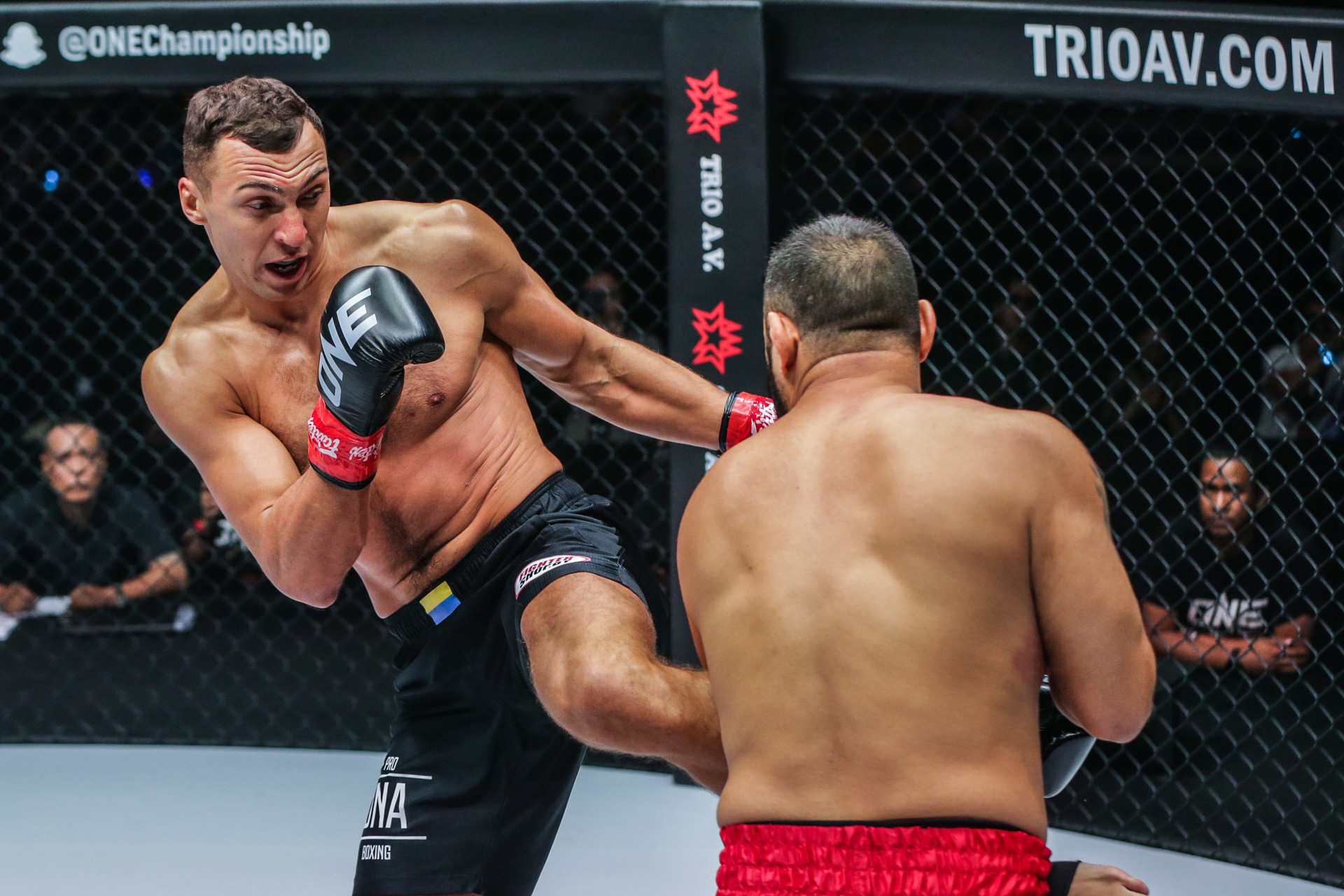 Roman Kryklia Starches Iraj Azizpour To Become ONE Heavyweight ...