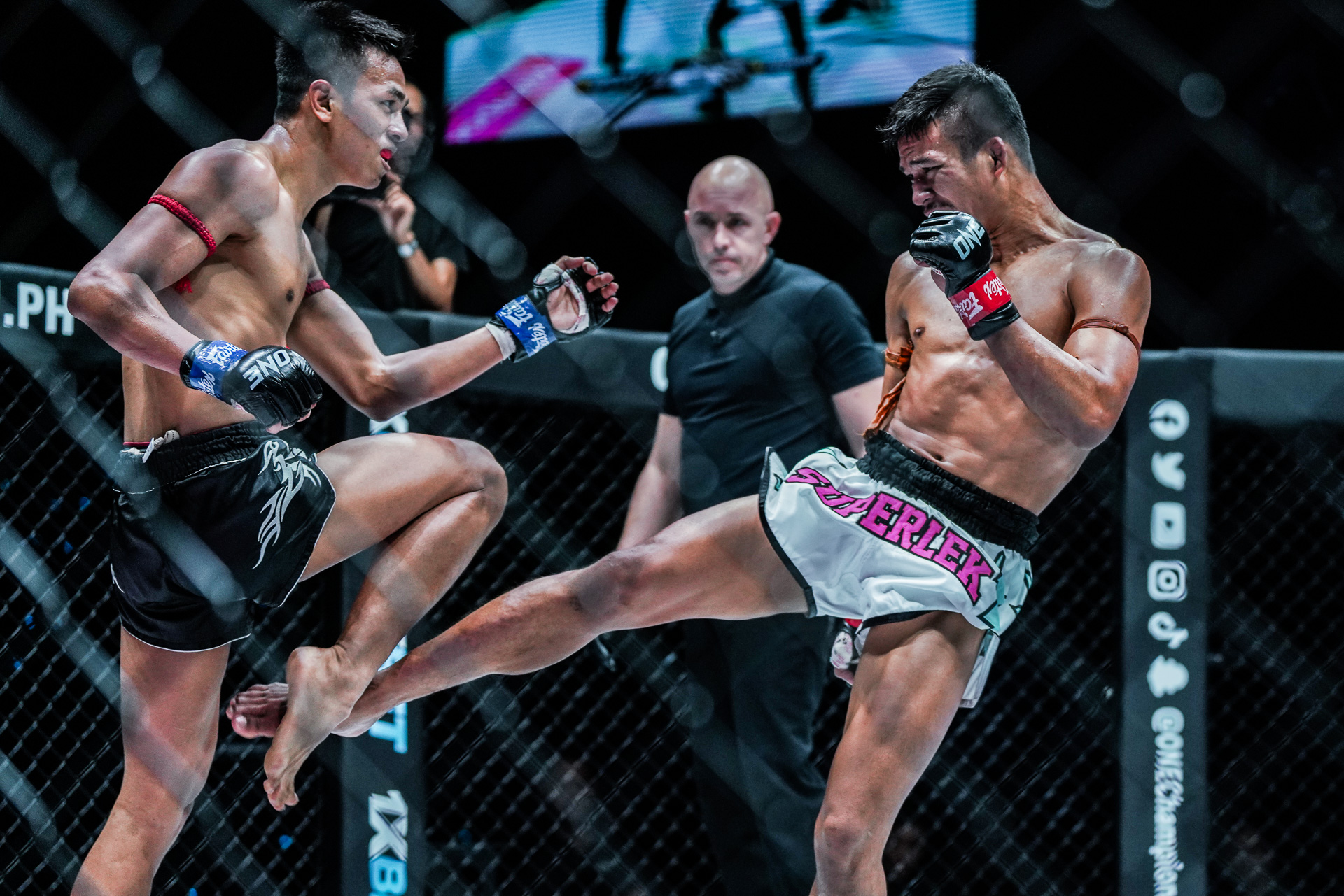 Superlek Nabs Razor-Close Win Over Rival Panpayak In Eighth Meeting ...