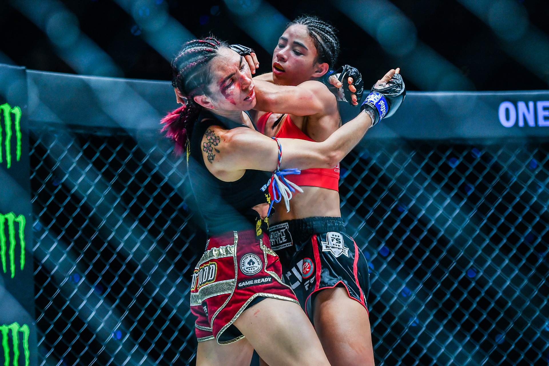 Allycia Hellen Rodrigues Beats Janet Todd, Unifies ONE Atomweight Muay ...