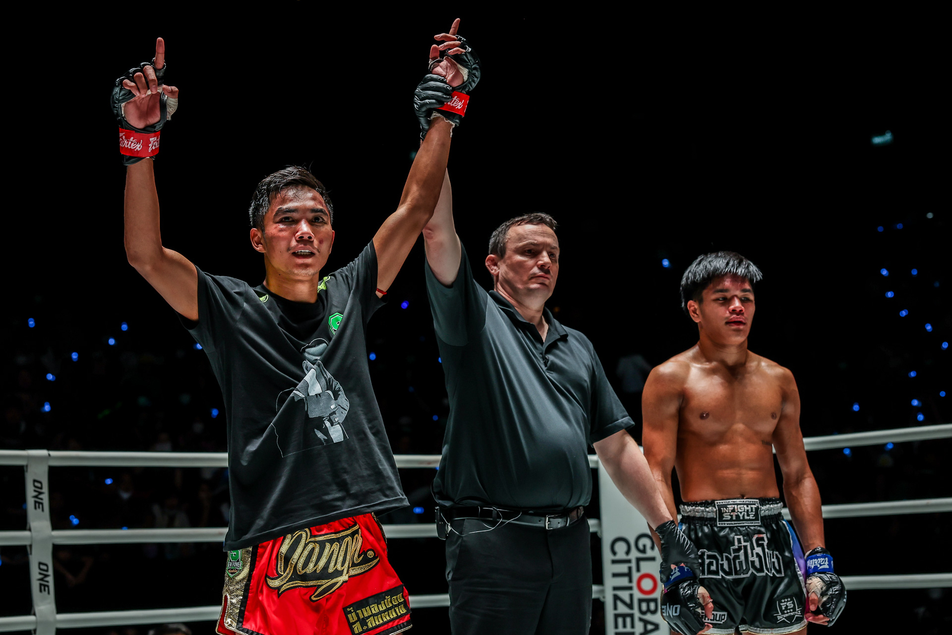 ET And Harrison Score Epic Knockouts, Superball Beats Kongklai Again At ...