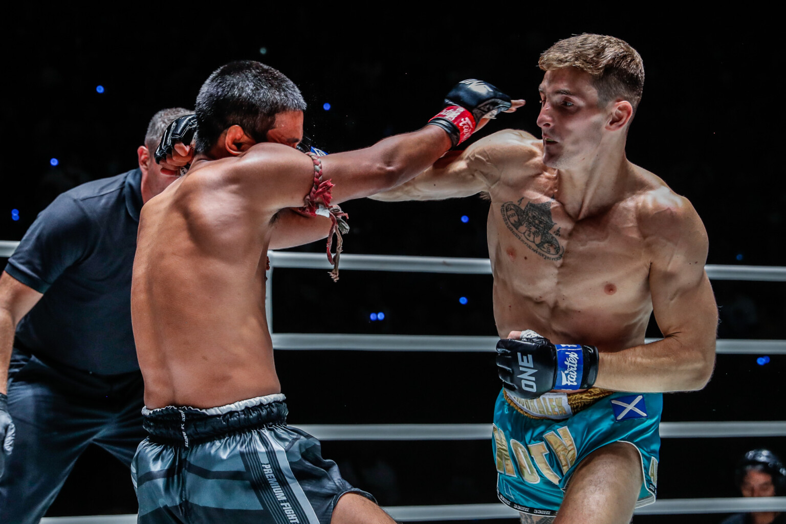 Nico Carrillo Vs. Saemapetch Fairtex: 4 Keys To Victory In Crucial ...
