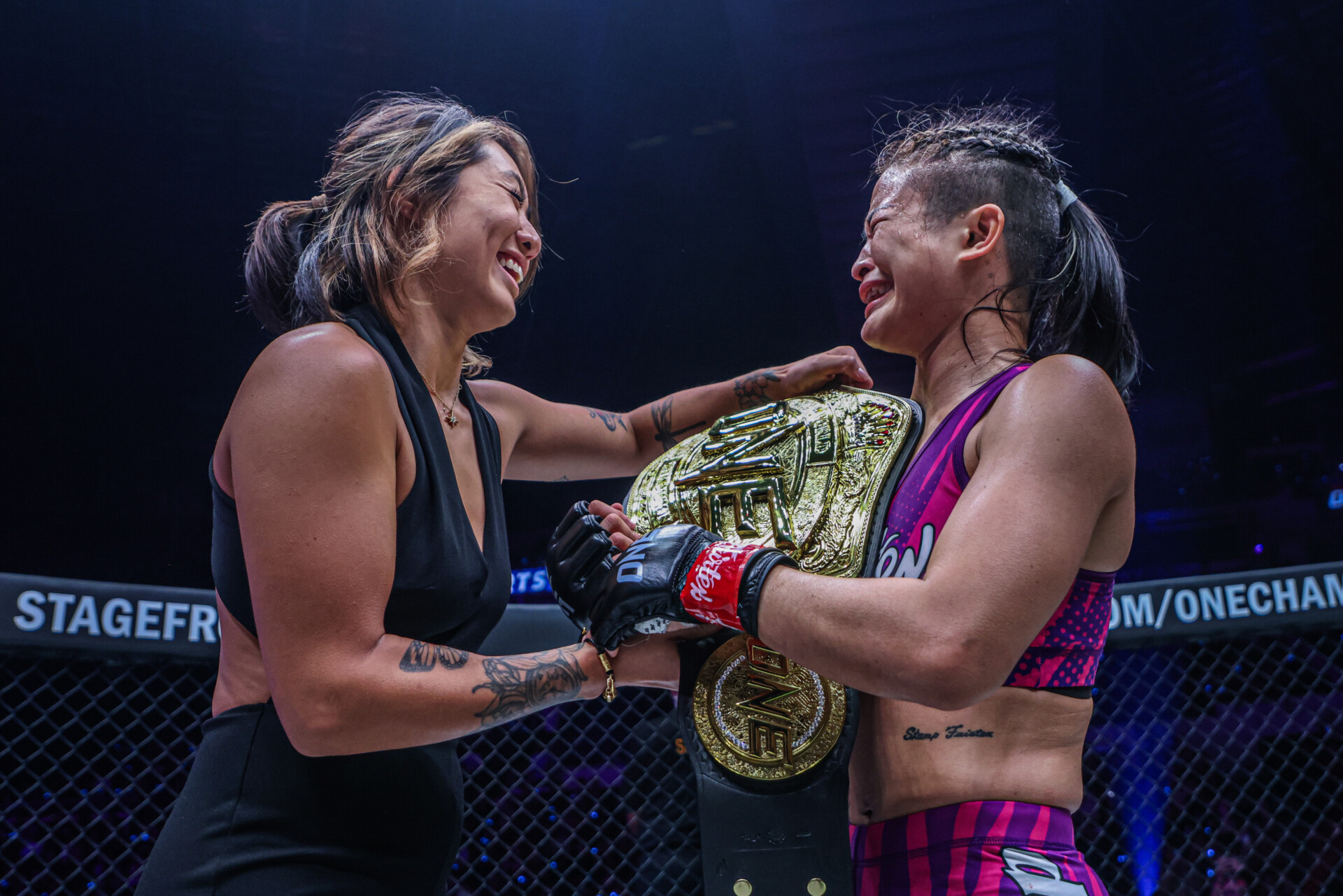 Angela Lee Retires, Stamp Fairtex Finishes Ham Seo Hee To Become ONE ...