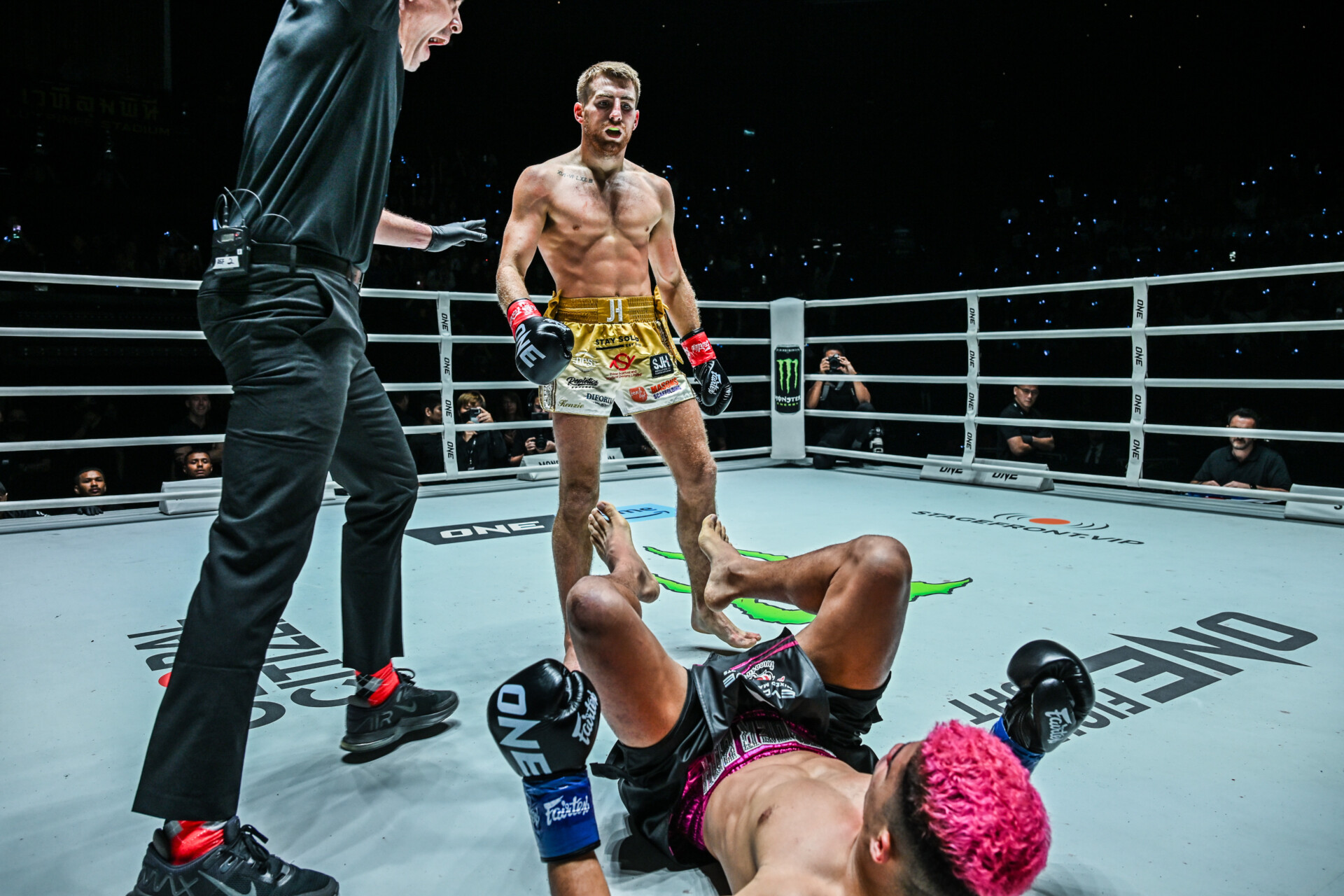 Jonathan Haggerty Knocks Out Fabricio Andrade In Kickboxing World Title ...
