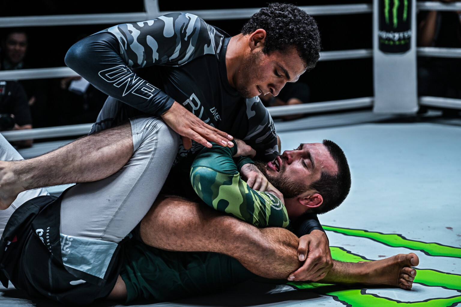 The Differences Between Gi And No-Gi Brazilian Jiu-Jitsu - ONE ...