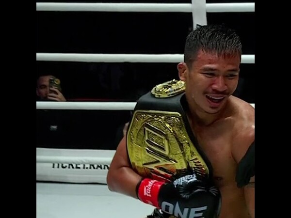 Superlek “The Kicking Machine” Kiatmoo9 MMA Stats, News, Videos ,and ...