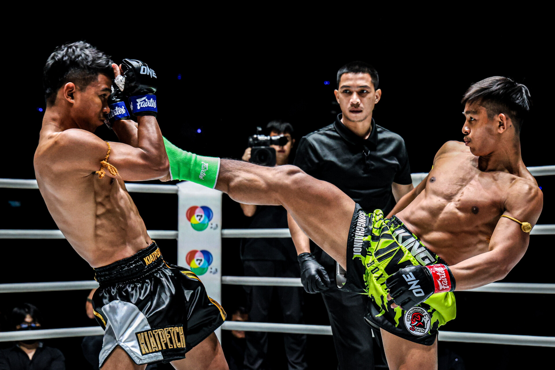 Songchainoi Goes 2-0 Against Rak And 7-0 In ONE, Petlampun Scores Fifth ...