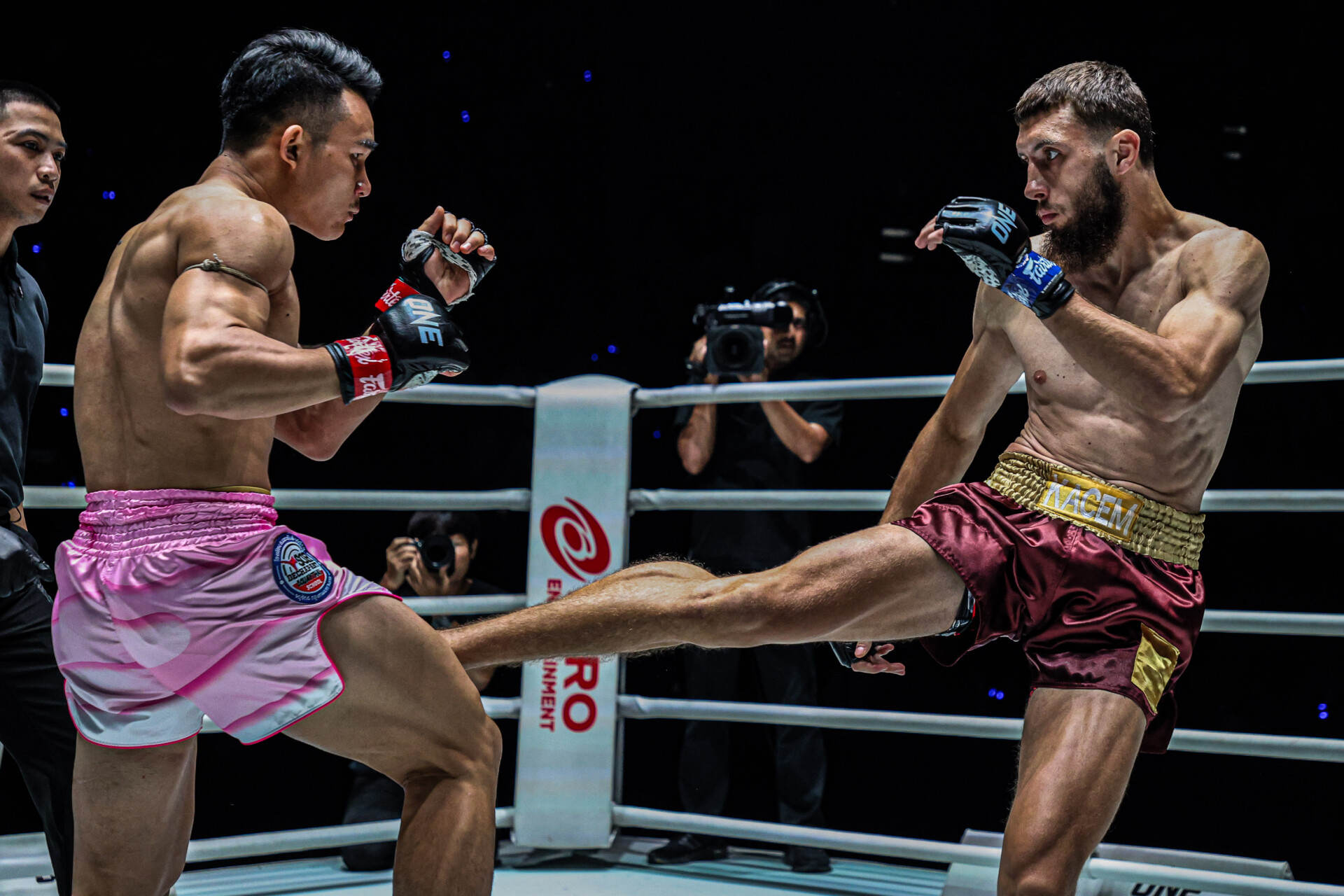 Panrit Continues Fine Form With Second-Round KO Of Superball, Panpayak ...