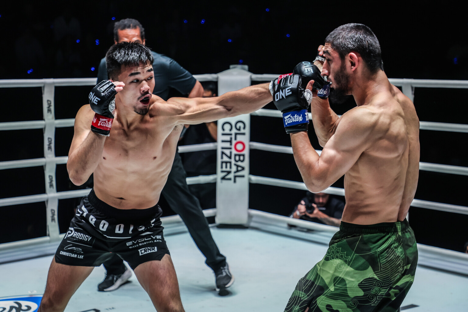 ONE Fight Night 26: Lee vs. Rasulov on Prime Video - ONE Championship ...