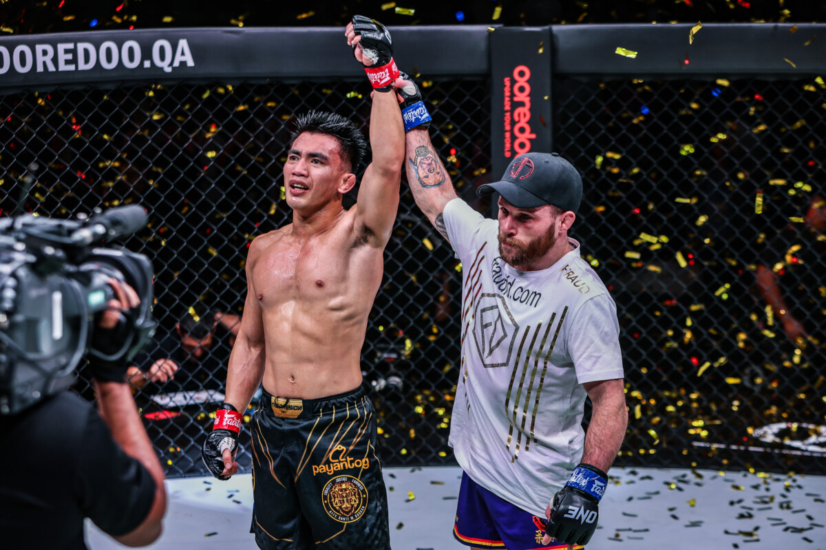 Joshua Pacio Fights Back To Finish Jarred Brooks And Unify ONE ...