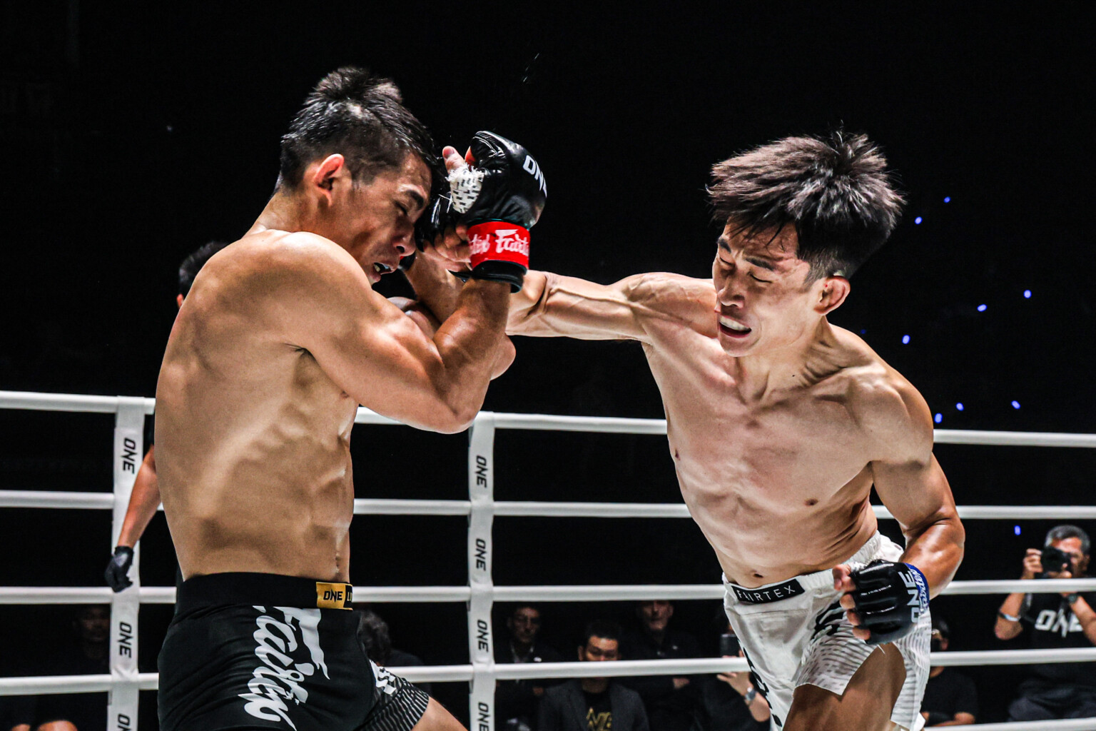 ONE Friday Fights 112 Results: Ondash Ends Singdomthong In Round One; Thway Lin Thet Spins Into ...