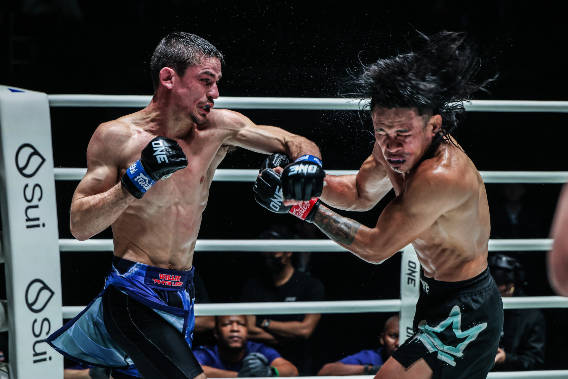 ONE Fight Night 41: Sinsamut vs. Jarvis on Prime Video - ONE ...