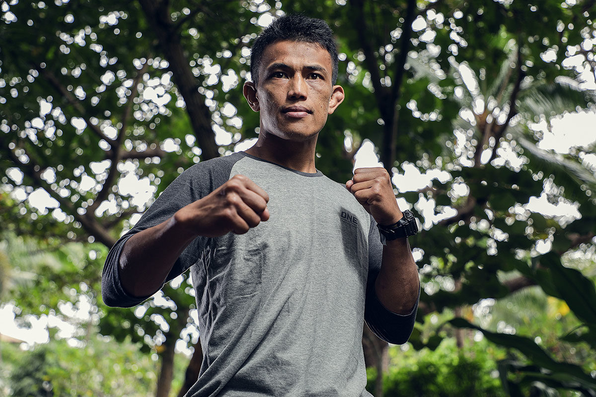 Thursday Throwback: Perjalanan Ekstrim Edward Kelly Dan Team Lakay ...