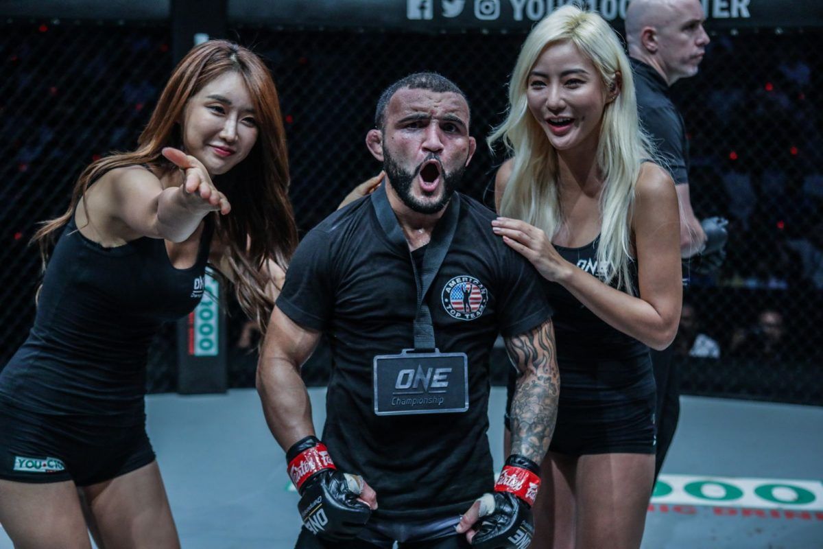 John Lineker, Abro Fernandes Lakukan Tantangan Push-Up Baru - ONE ...