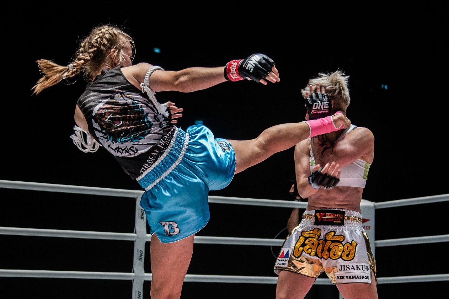 Marie Ruumet Mendobrak Di Debutnya Lewat Kemenangan Atas Little Tiger ...