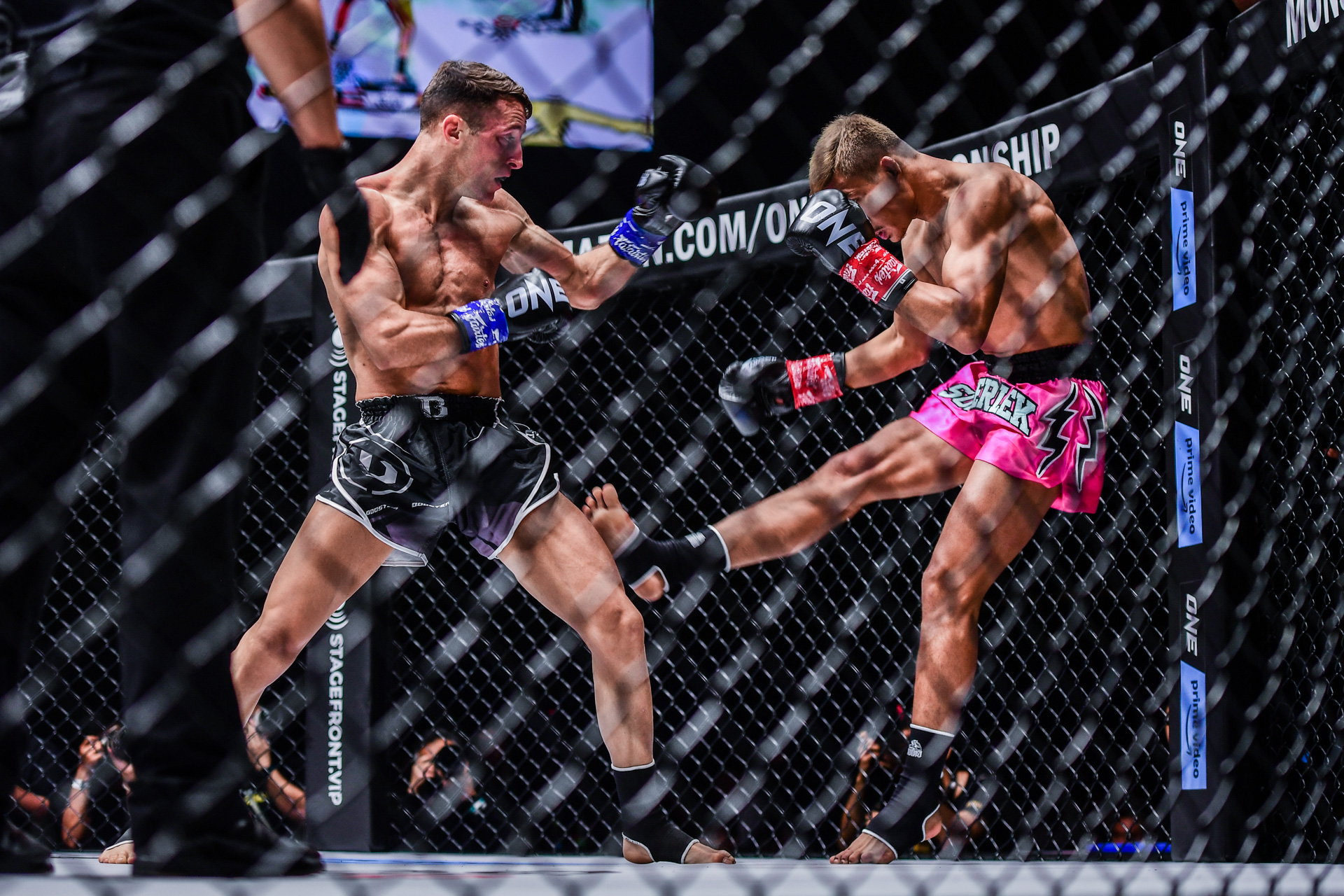 Superlek Kiatmoo9 Rebut Gelar Juara Dunia ONE Flyweight Kickboxing ...