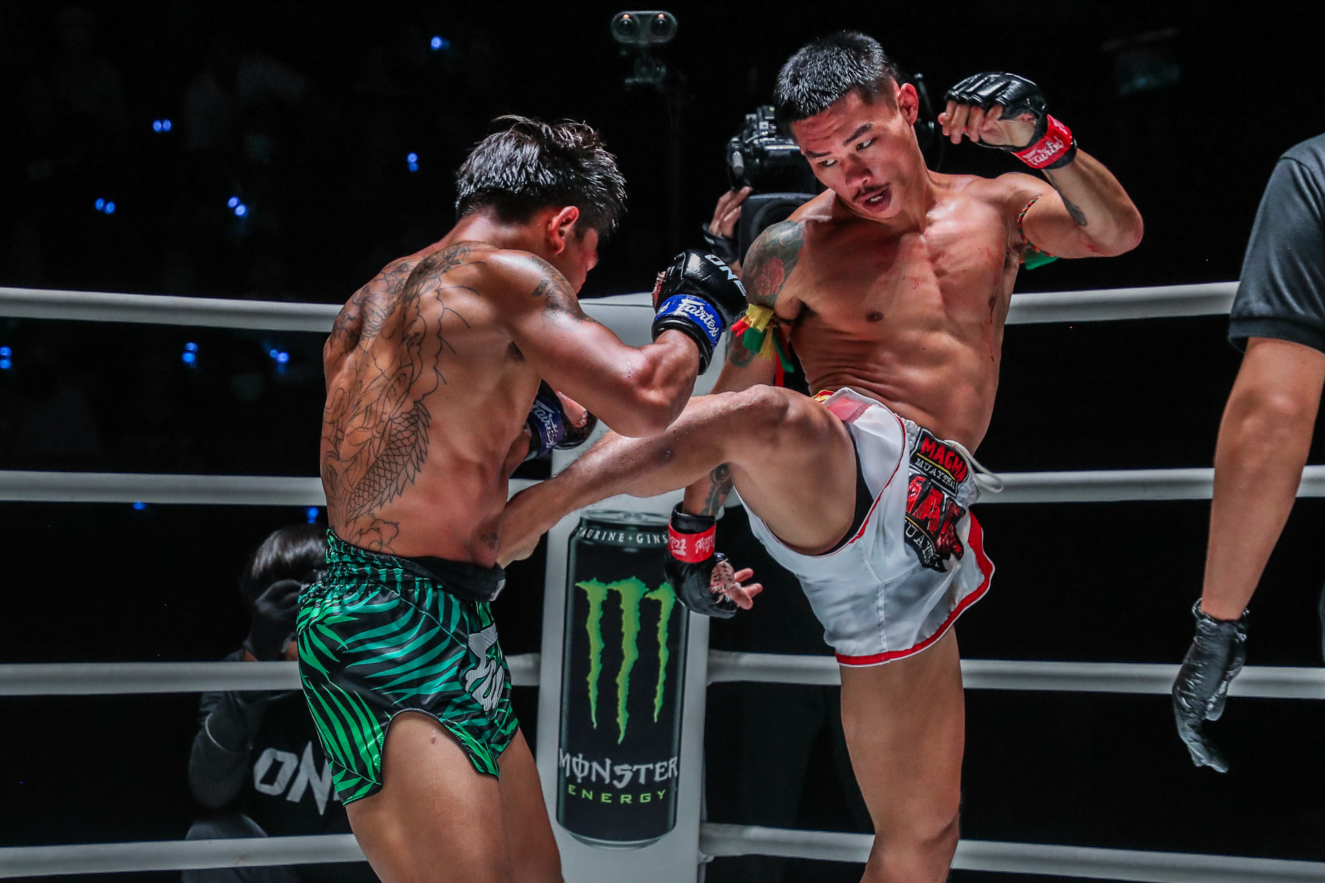 Kongthoranee Tampil Brilian Saat Atasi Kabutov, Ramazanov Bangkit Di ...