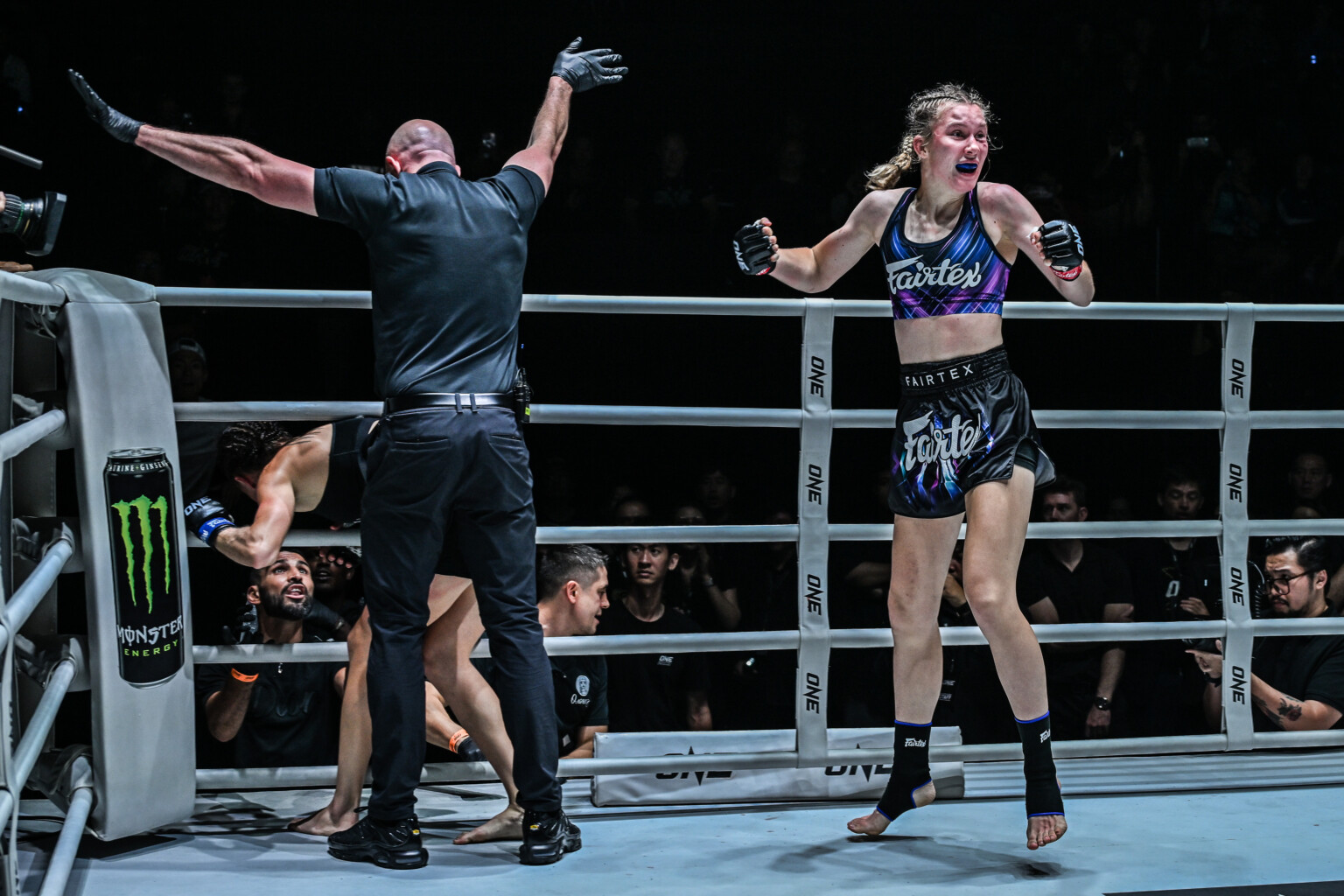 Smilla Sundell Raih TKO Mengejutkan Di Ronde Kedua Atas Natalia Diachkova Di ONE Fight Night 22