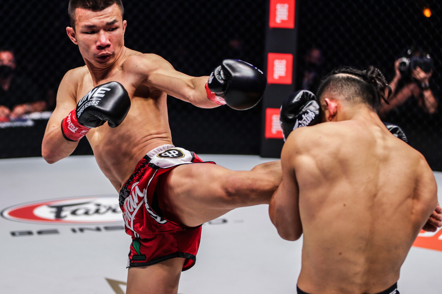 ONE X - ONE Championship – บ้านแห่งศิลปะการต่อสู้