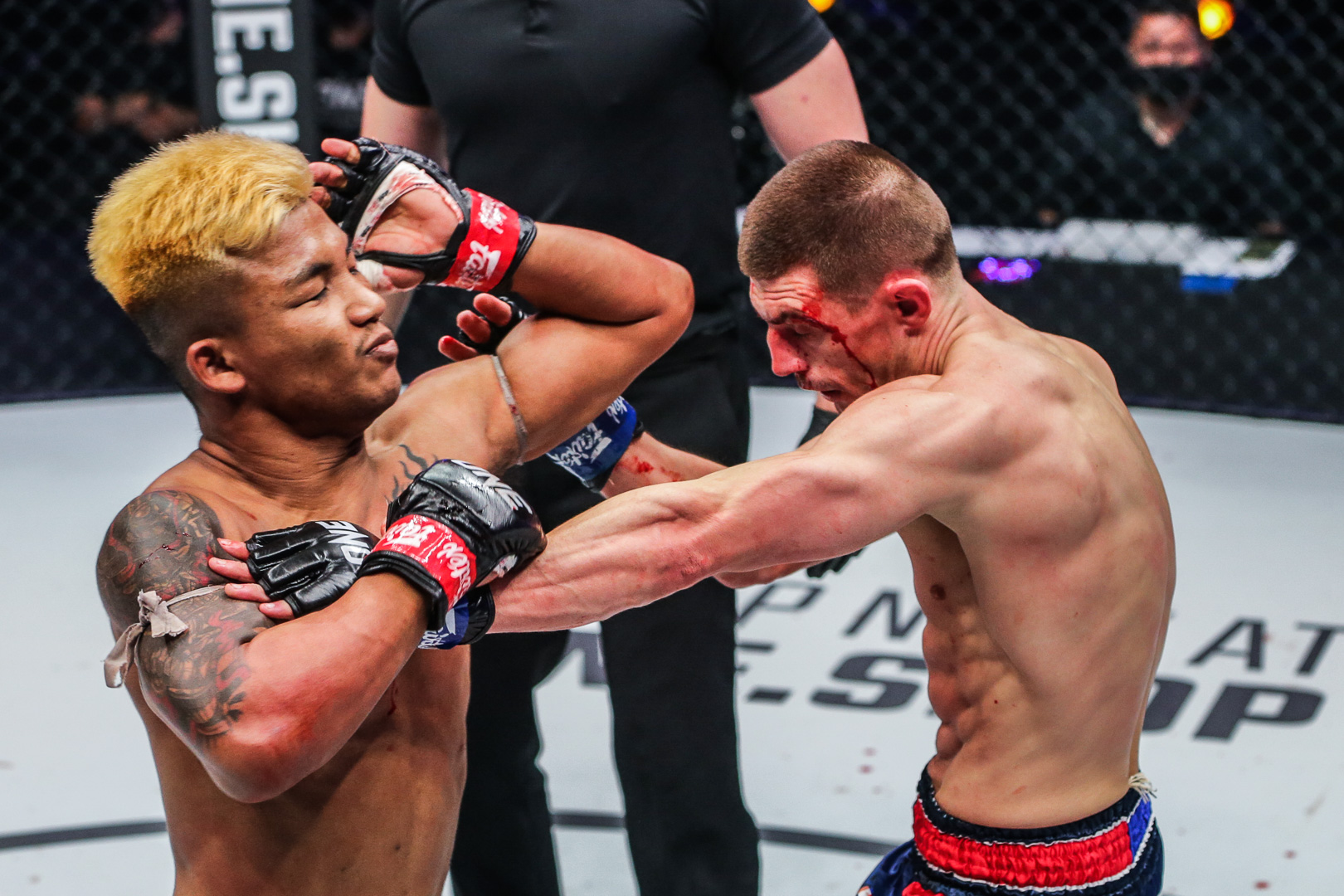 สะเทือนลุมพินี! ศึก ONE 169 จัดเต็มชิงแชมป์โลก 3 คู่ “รถถัง” รั้ง ...