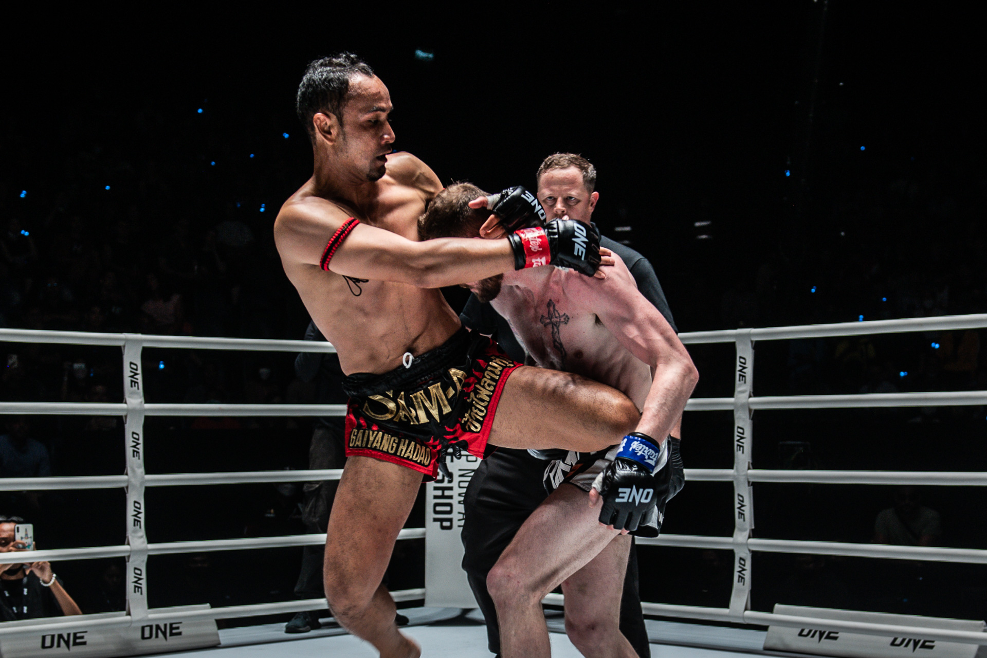 มหากาพย์นัดล้างตา “สามเอ vs พระจันทร์ฉาย” ทวงอำนาจแย่งตำแหน่งแชมป์โลก ...