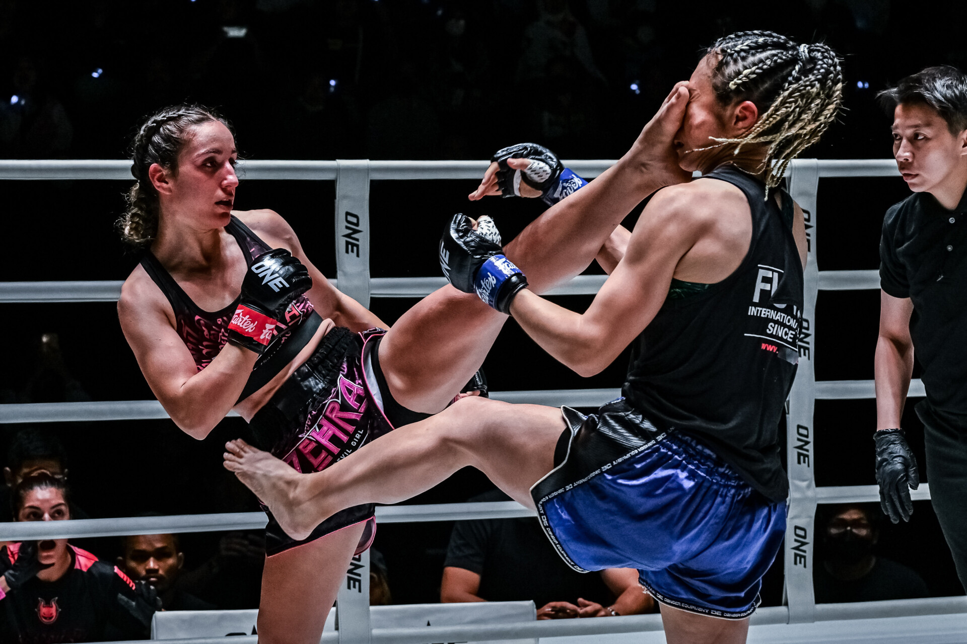 สรุปผลและประมวลภาพศึก ONE ลุมพินี 42 - ONE Championship – บ้านแห่งศิลปะการต่อสู้