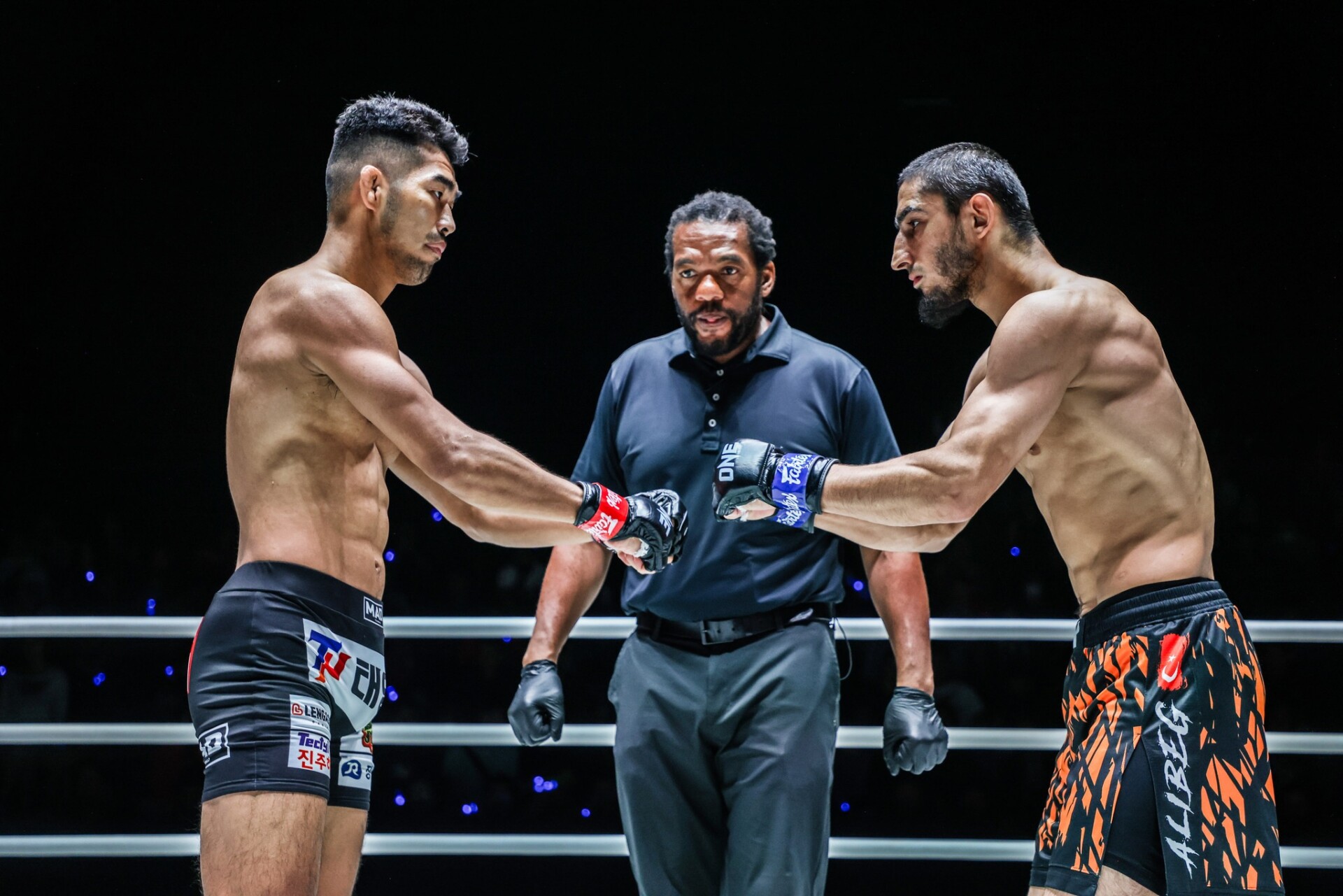 สรุปผลและประมวลภาพ ONE Fight Night 23: เร ยุน vs อาลิเบก - ONE ...