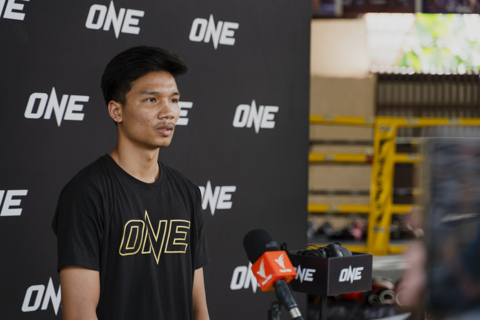 พร้อมยิ่งกว่าพร้อม “อาลีฟ” อวดหุ่นฟิตสมบูรณ์ เตรียมดวลฝีมือ “วอลเตอร์” ศึก ONE 169 - ONE ...