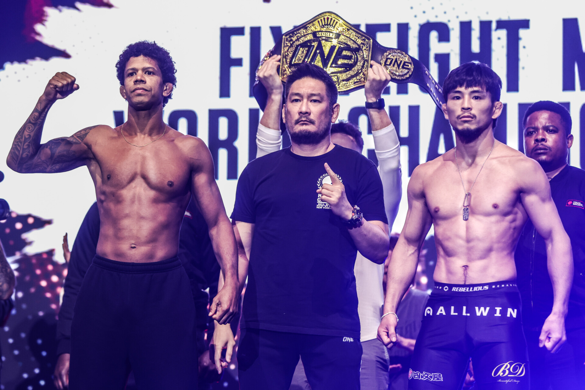 ผลชั่งน้ำหนักและวัดระดับน้ำ ศึก ONE 172: ทาเครุ vs รถถัง - ONE ...